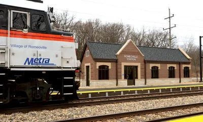 Metra Train Schedule, Train Tracker, tickets, Metra map